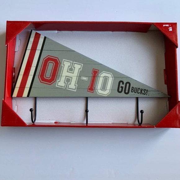 NCAA | Wall Decor | Ohio State Buckeyes Pennant Plaque With Hooks ...